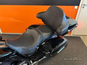 Harley-Davidson Road Glide 2018 in Tartu, with an engine capacity of 1.75 L and mileage of 34 thousand km for 14990 €, photo 8 on AUTOMOTO.COM.LV