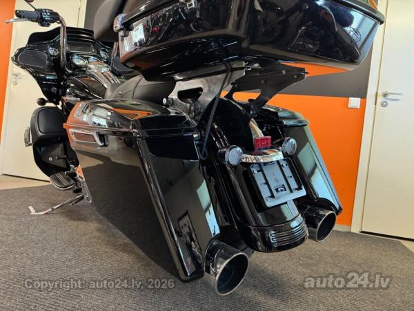 Harley-Davidson Road Glide 2018 in Tartu, with an engine capacity of 1.75 L and mileage of 34 thousand km for 14990 €, photo 9 on AUTOMOTO.COM.LV