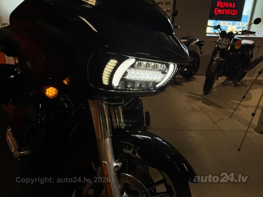 Harley-Davidson Road Glide 2018 in Tartu, with an engine capacity of 1.75 L and mileage of 34 thousand km for 14990 €, photo 12 on AUTOMOTO.COM.LV