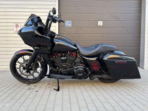 Harley-Davidson Road Glide 2018 in Klaipeda, with an engine capacity of 1.90 L and mileage of 32 thousand km for 17500 €, photo 3 on AUTOMOTO.COM.LV