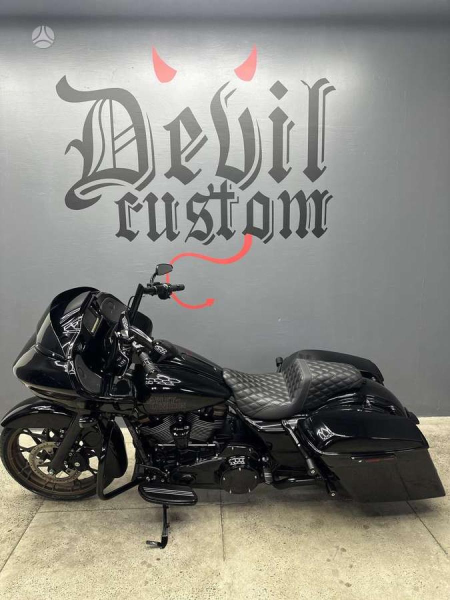 Харли-Девидсон Road Glide 2018 в Каунас, объемом двигателя 1.75 л и пробегом 20 тыс. км за 13900 €, фото 5 на AUTOMOTO.COM.LV