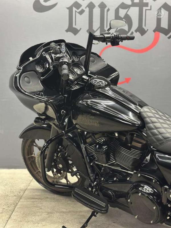 Harley-Davidson Road Glide 2018 in Kaunas, with an engine capacity of 1.75 L and mileage of 20 thousand km for 13900 €, photo 8 on AUTOMOTO.COM.LV