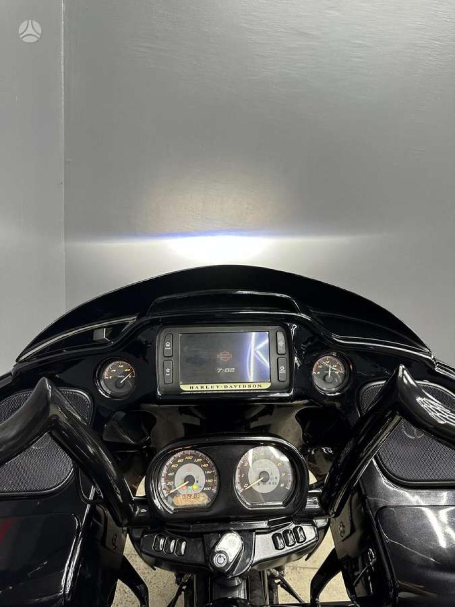 Харли-Девидсон Road Glide 2018 в Каунас, объемом двигателя 1.75 л и пробегом 20 тыс. км за 13900 €, фото 12 на AUTOMOTO.COM.LV