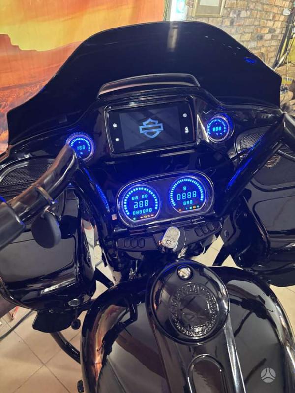 Харли-Девидсон Road Glide 2019 в Тельшяй, объемом двигателя 1.75 л и пробегом 16 тыс. км за 15200 €, фото 11 на AUTOMOTO.COM.LV