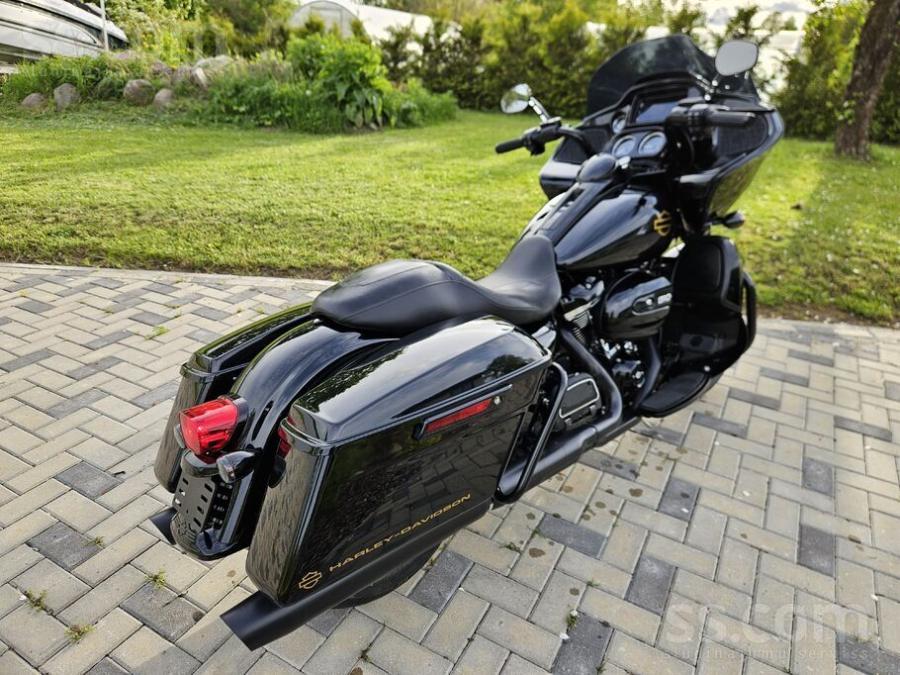 Harley-Davidson Road Glide 2019 Ogre, ar dzinēja tilpumu 1.87 L un nobraukumu 0 tūkst. km par 16150 €, foto 3 vietnē AUTOMOTO.COM.LV
