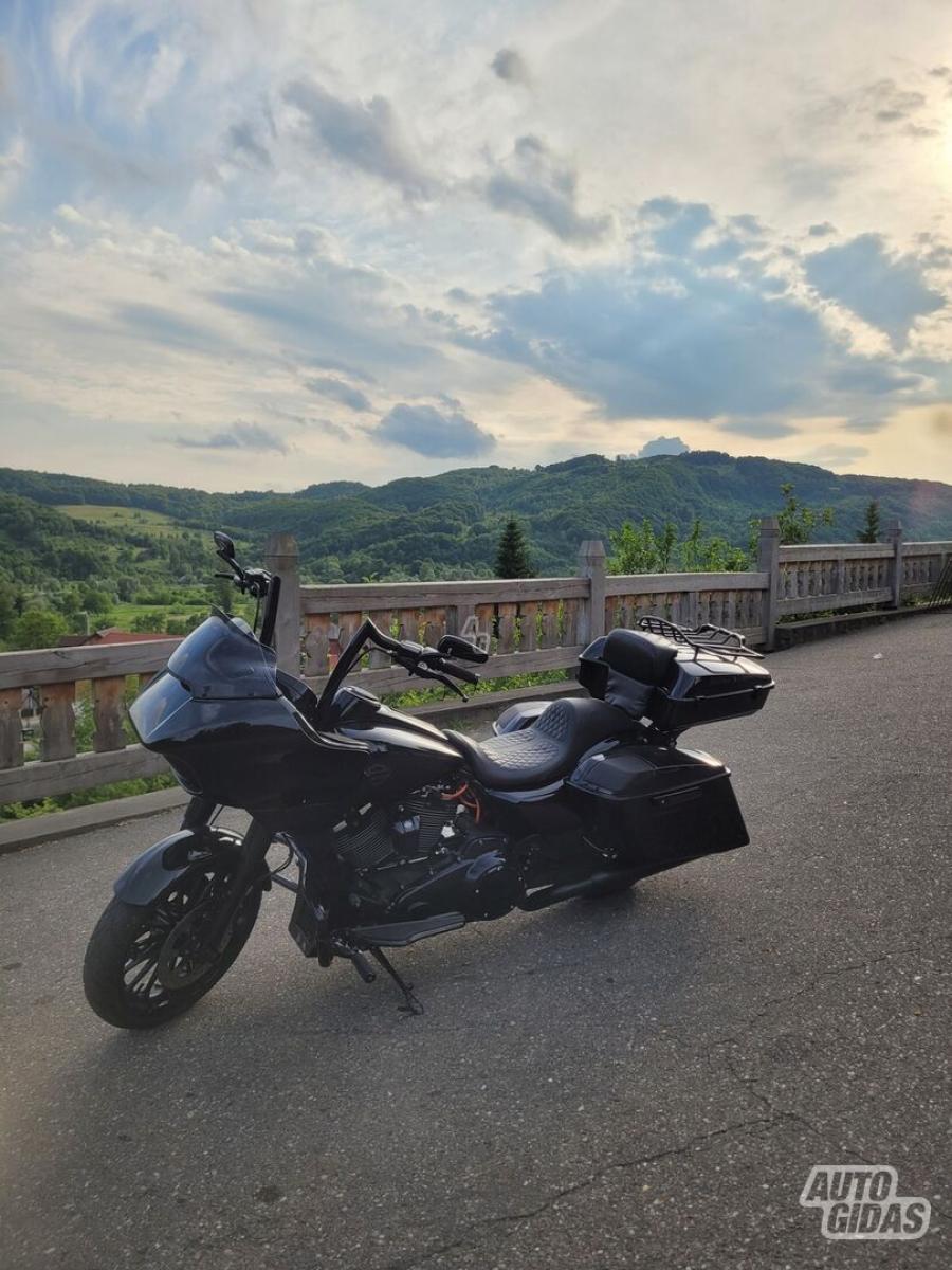 Харли-Девидсон Road Glide 2019 в Каунас, объемом двигателя 0.00 л и пробегом 0 тыс. км за 14000 €, фото 7 на AUTOMOTO.COM.LV