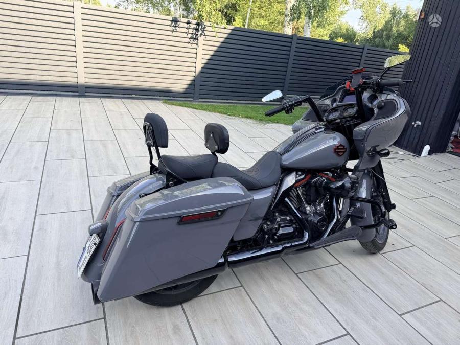 Harley-Davidson Road Glide 2019 Šauļi, ar dzinēja tilpumu 1.92 L un nobraukumu 4 tūkst. km par 19999 €, foto 6 vietnē AUTOMOTO.COM.LV