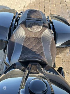 Harley-Davidson Road Glide 2019 in Klaipeda, with an engine capacity of 0.00 L and mileage of 20 thousand km for 15750 €, photo 8 on AUTOMOTO.COM.LV