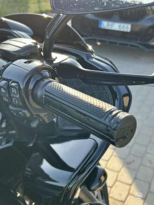 Harley-Davidson Road Glide 2019 in Klaipeda, with an engine capacity of 0.00 L and mileage of 20 thousand km for 15750 €, photo 17 on AUTOMOTO.COM.LV