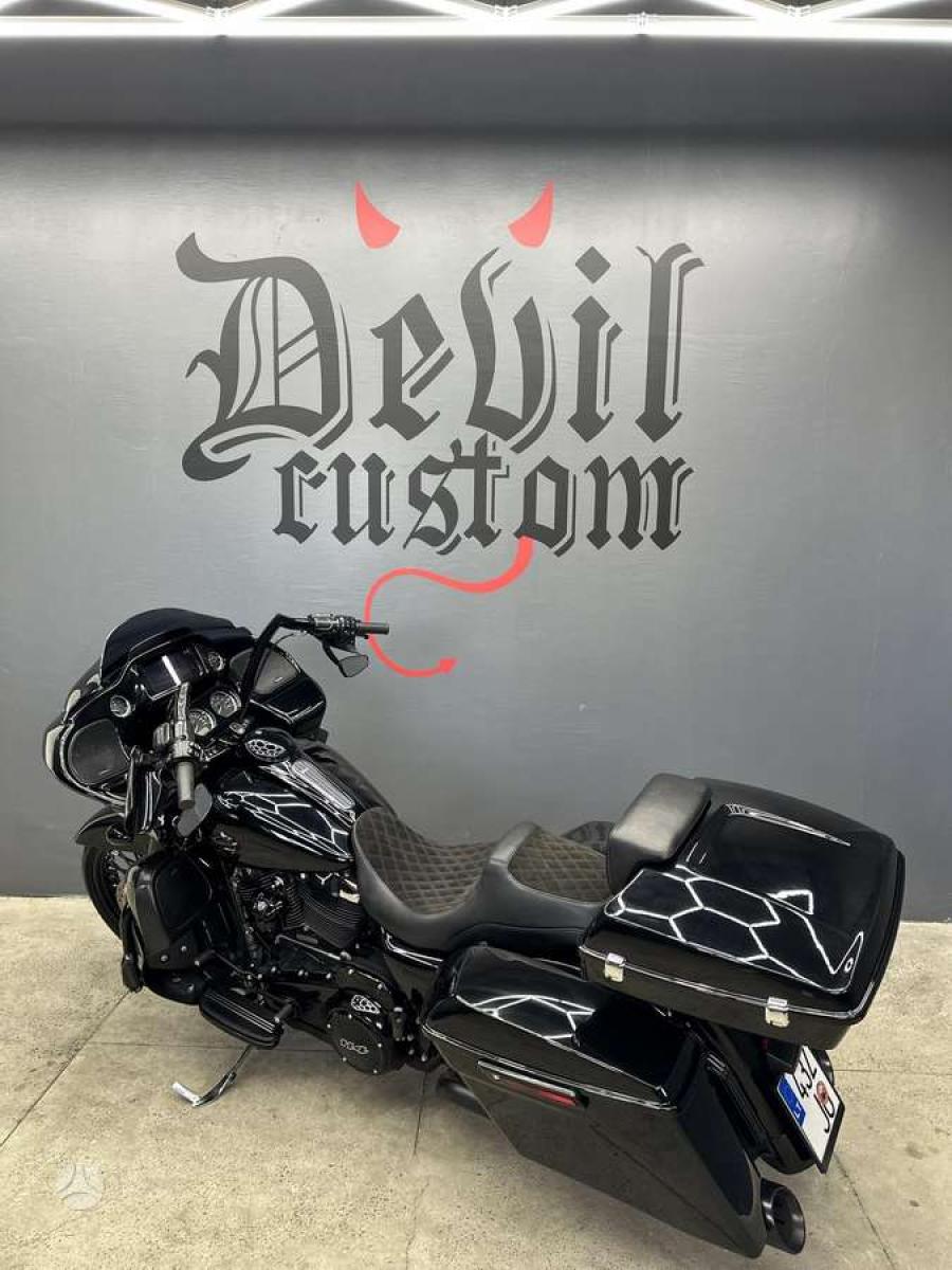 Харли-Девидсон Road Glide 2019 в Каунас, объемом двигателя 1.86 л и пробегом 11 тыс. км за 17700 €, фото 8 на AUTOMOTO.COM.LV