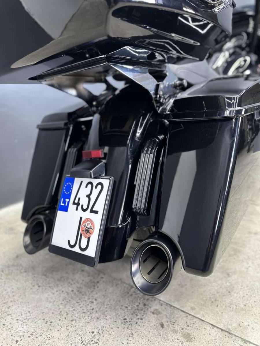 Харли-Девидсон Road Glide 2019 в Каунас, объемом двигателя 1.86 л и пробегом 11 тыс. км за 17700 €, фото 12 на AUTOMOTO.COM.LV