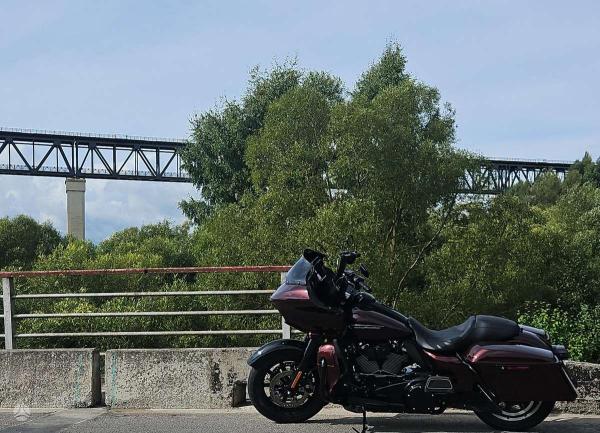 Harley-Davidson Road Glide 2019 in Siauliai on AUTOMOTO.COM.LV Harley-Davidson Road Glide 2019 in Siauliai, with an engine capacity of 0.00 L and mileage of 21 thousand km for 13800 €, photo 1 on AUTOMOTO.COM.LV