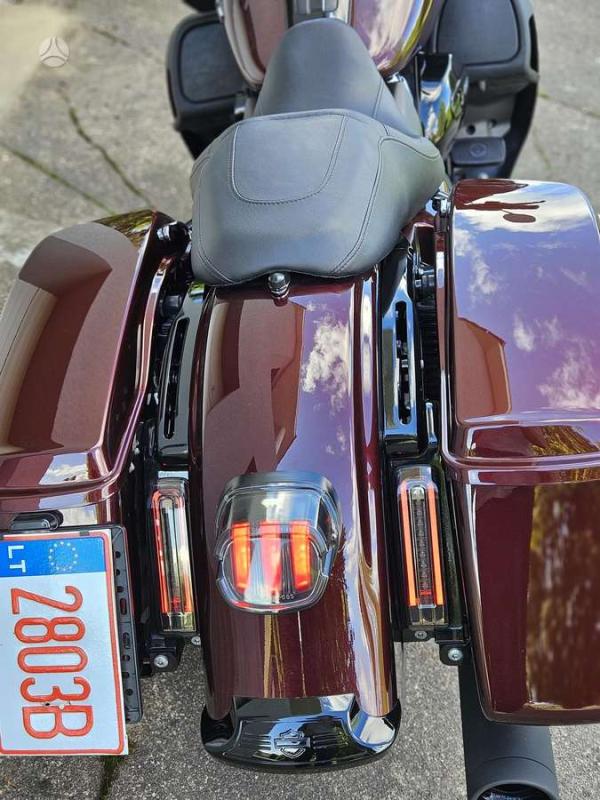 Harley-Davidson Road Glide 2019 in Siauliai on AUTOMOTO.COM.LV Harley-Davidson Road Glide 2019 in Siauliai, with an engine capacity of 0.00 L and mileage of 21 thousand km for 13800 €, photo 10 on AUTOMOTO.COM.LV
