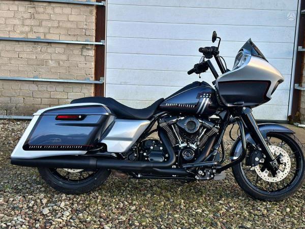 Harley-Davidson Road Glide 2020 Klaipėda, ar dzinēja tilpumu 1.89 L un nobraukumu 23 tūkst. km par 17500 €, foto 2 vietnē AUTOMOTO.COM.LV