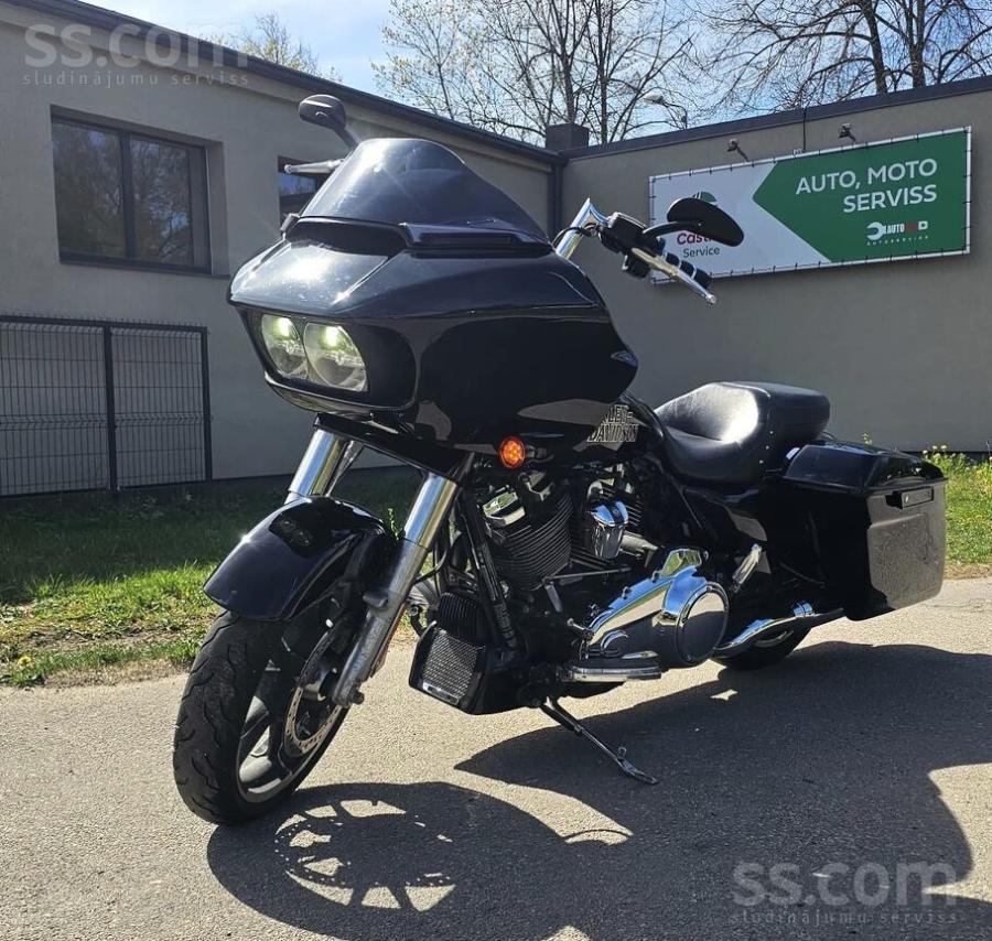 Harley-Davidson Road Glide 2020 in Riga, with an engine capacity of 1.75 L and mileage of 0 thousand km for 18900 €, photo 5 on AUTOMOTO.COM.LV