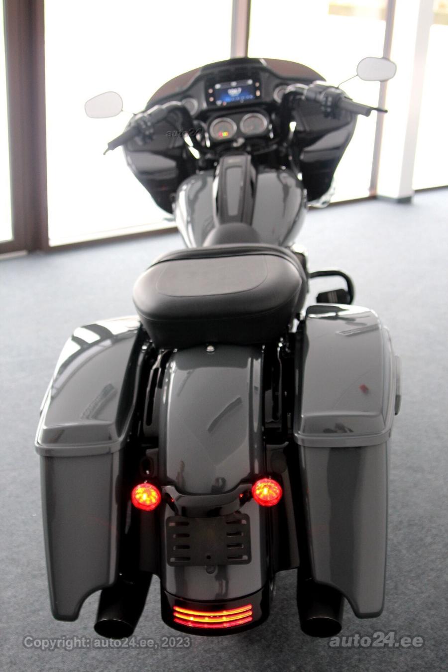 Harley-Davidson Road Glide 2021 Tartu, ar dzinēja tilpumu 1.87 L un nobraukumu 5 tūkst. km par 27500 €, foto 10 vietnē AUTOMOTO.COM.LV
