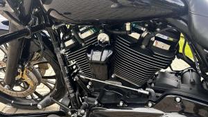 Harley-Davidson Road Glide 2021 Utena, ar dzinēja tilpumu 1.87 L un nobraukumu 55 tūkst. km par 16500 €, foto 15 vietnē AUTOMOTO.COM.LV