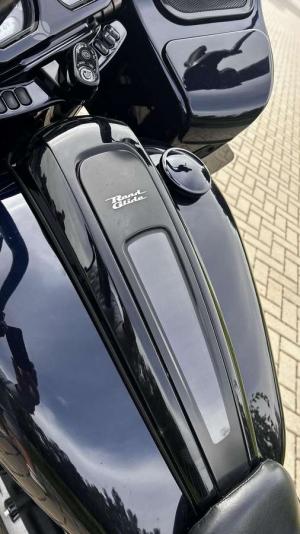 Harley-Davidson Road Glide 2021 Utena, ar dzinēja tilpumu 1.87 L un nobraukumu 55 tūkst. km par 16500 €, foto 20 vietnē AUTOMOTO.COM.LV