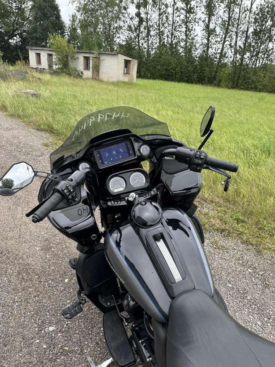 Харли-Девидсон Road Glide 2021 в Каунас, объемом двигателя 1.86 л и пробегом 20 тыс. км за 12500 €, фото 8 на AUTOMOTO.COM.LV