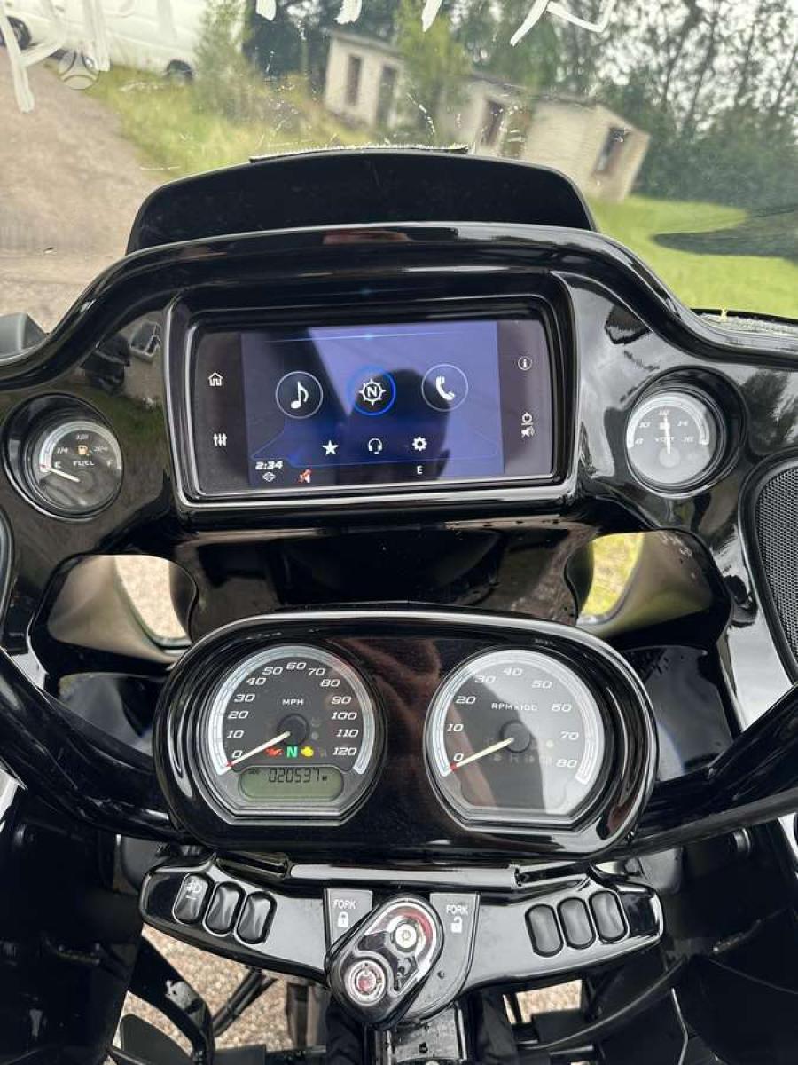 Харли-Девидсон Road Glide 2021 в Каунас, объемом двигателя 1.86 л и пробегом 20 тыс. км за 12500 €, фото 10 на AUTOMOTO.COM.LV