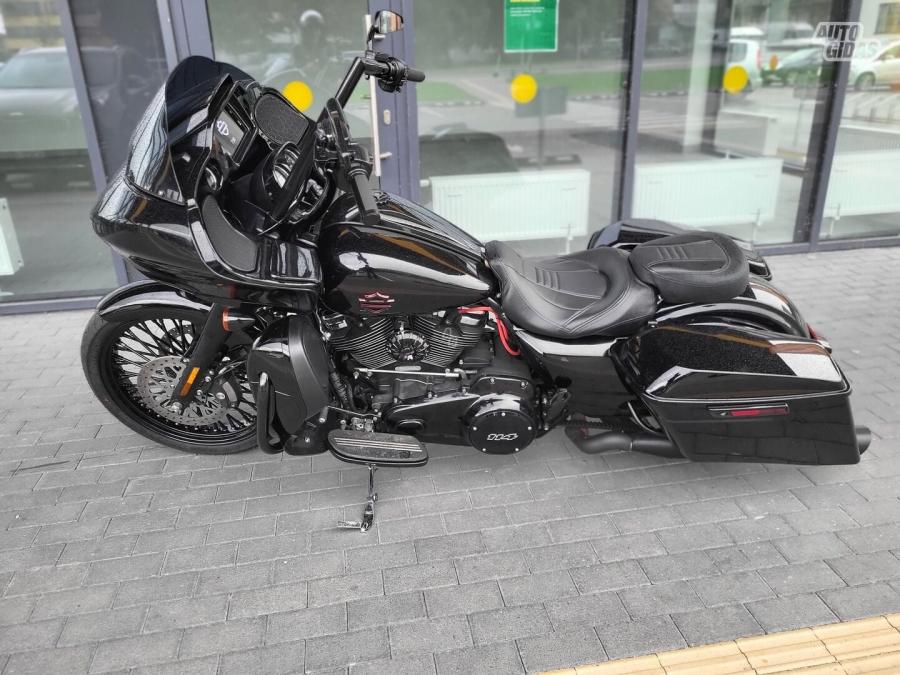 Harley-Davidson Road Glide 2021 Kauņa, ar dzinēja tilpumu 0.00 L un nobraukumu 0 tūkst. km par 15300 €, foto 1 vietnē AUTOMOTO.COM.LV