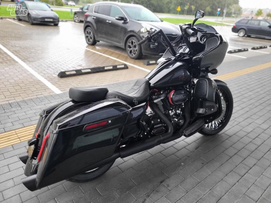Harley-Davidson Road Glide 2021 Kauņa, ar dzinēja tilpumu 0.00 L un nobraukumu 0 tūkst. km par 15300 €, foto 5 vietnē AUTOMOTO.COM.LV