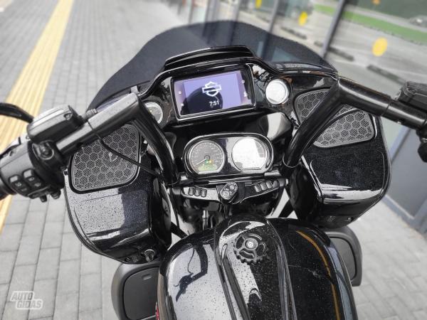Harley-Davidson Road Glide 2021 Kauņa, ar dzinēja tilpumu 0.00 L un nobraukumu 0 tūkst. km par 15300 €, foto 6 vietnē AUTOMOTO.COM.LV