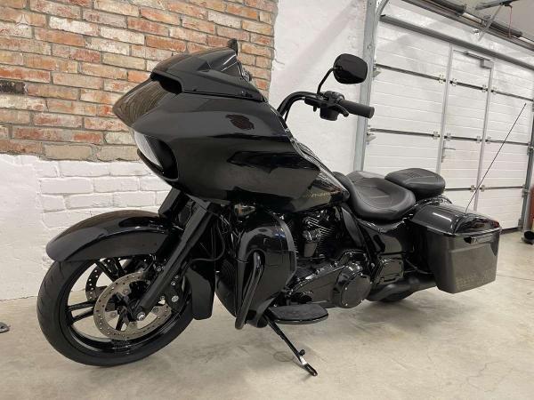 Harley-Davidson Road Glide 2022 in Pasvalys, with an engine capacity of 0.00 L and mileage of 28 thousand km for 16750 €, photo 10 on AUTOMOTO.COM.LV