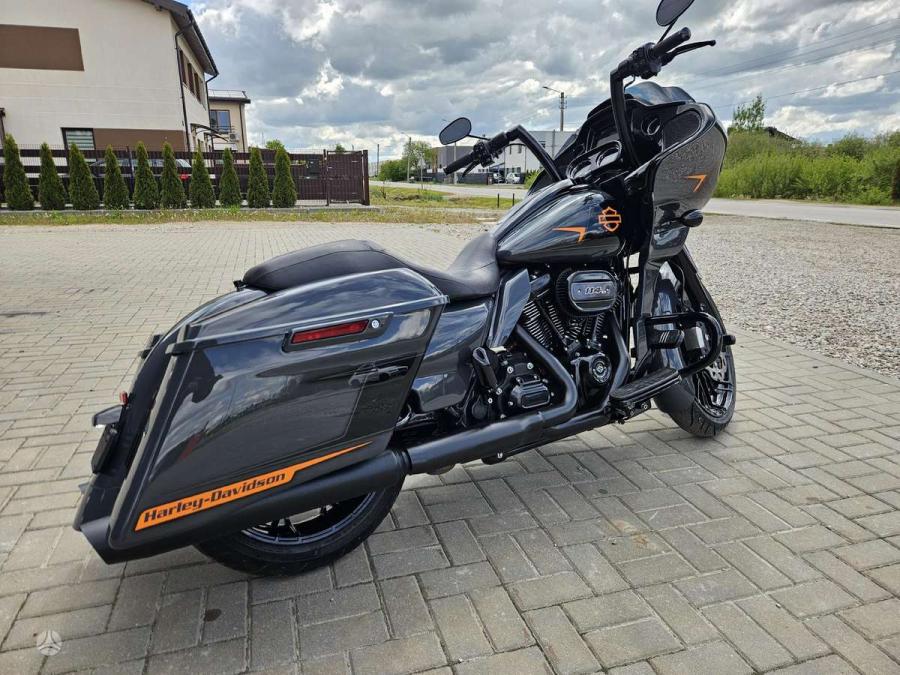 Харли-Девидсон Road Glide 2022 в Каунас, объемом двигателя 0.00 л и пробегом 10 тыс. км за 16999 €, фото 2 на AUTOMOTO.COM.LV
