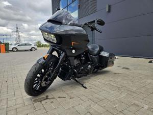 Харли-Девидсон Road Glide 2022 в Каунас, объемом двигателя 0.00 л и пробегом 10 тыс. км за 16999 €, фото 4 на AUTOMOTO.COM.LV