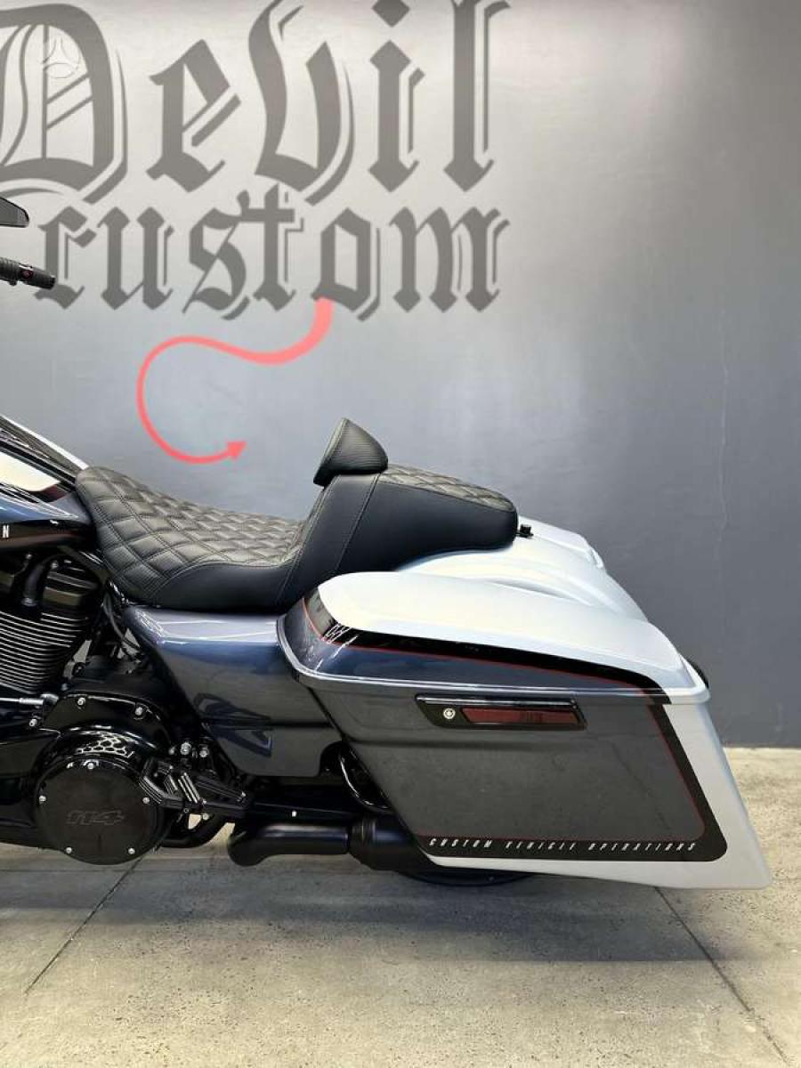Harley-Davidson Road Glide 2022 in Kaunas, with an engine capacity of 1.87 L and mileage of 9 thousand km for 20000 €, photo 8 on AUTOMOTO.COM.LV