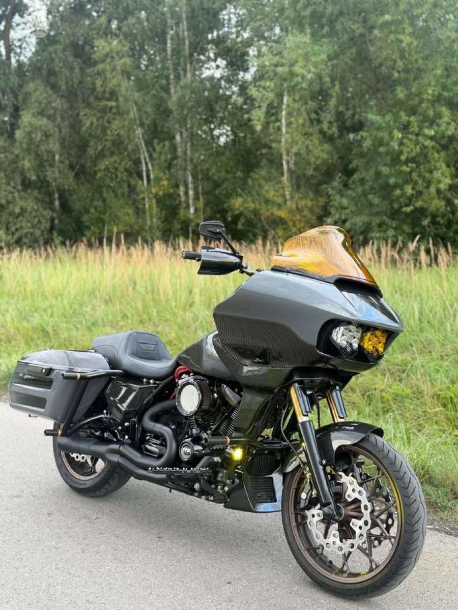 Харли-Девидсон Road Glide 2022 в Шяуляй, объемом двигателя 1.92 л и пробегом 7 тыс. км за 29000 €, фото 1 на AUTOMOTO.COM.LV