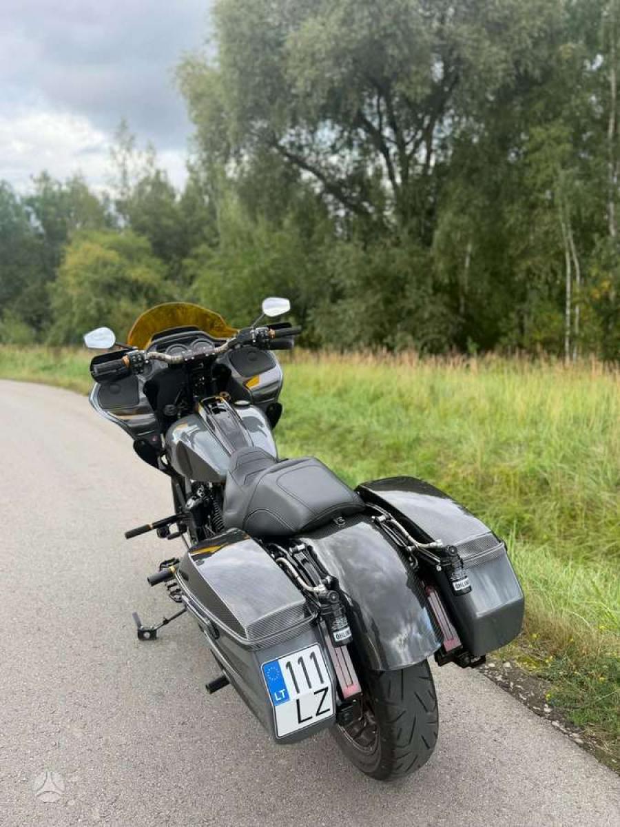 Харли-Девидсон Road Glide 2022 в Шяуляй, объемом двигателя 1.92 л и пробегом 7 тыс. км за 29000 €, фото 10 на AUTOMOTO.COM.LV