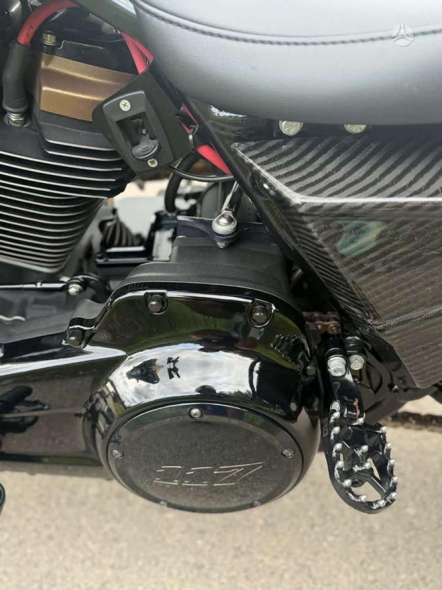 Харли-Девидсон Road Glide 2022 в Шяуляй, объемом двигателя 1.92 л и пробегом 7 тыс. км за 29000 €, фото 15 на AUTOMOTO.COM.LV