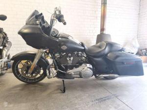 Харли-Девидсон Road Glide 2022 в Паневежис, объемом двигателя 1.90 л и пробегом 76 тыс. км за 10500 €, фото 3 на AUTOMOTO.COM.LV