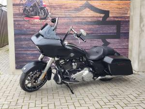 Harley-Davidson Road Glide 2022 Panevēža, ar dzinēja tilpumu 1.87 L un nobraukumu 30 tūkst. km par 11500 €, foto 4 vietnē AUTOMOTO.COM.LV