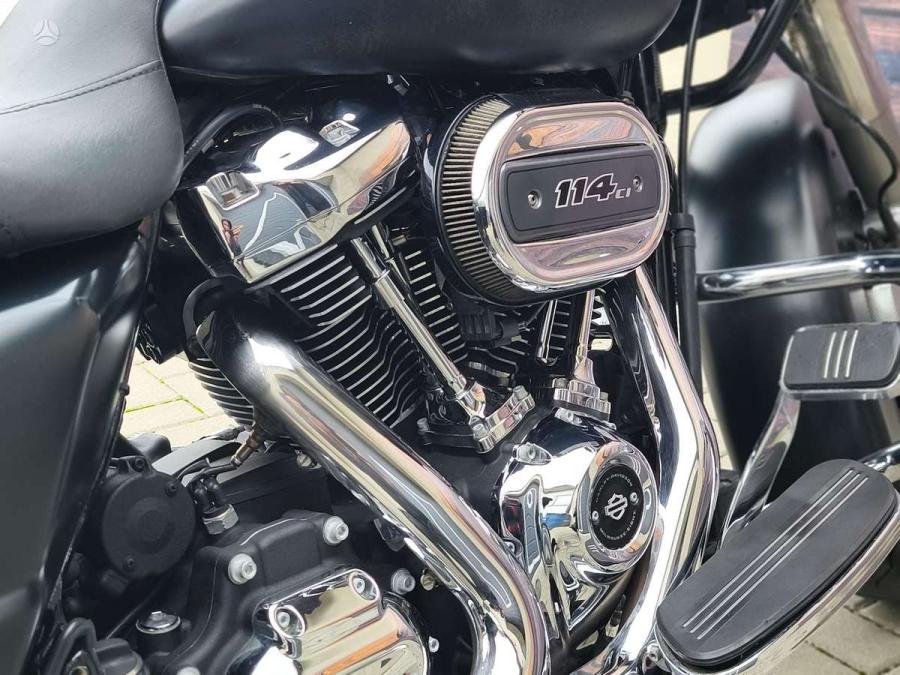 Harley-Davidson Road Glide 2022 Panevēža, ar dzinēja tilpumu 1.87 L un nobraukumu 30 tūkst. km par 11500 €, foto 11 vietnē AUTOMOTO.COM.LV
