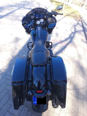 Harley-Davidson Road Glide 2023 Rīga, ar dzinēja tilpumu 1.87 L un nobraukumu 0 tūkst. km par 21499 €, foto 4 vietnē AUTOMOTO.COM.LV