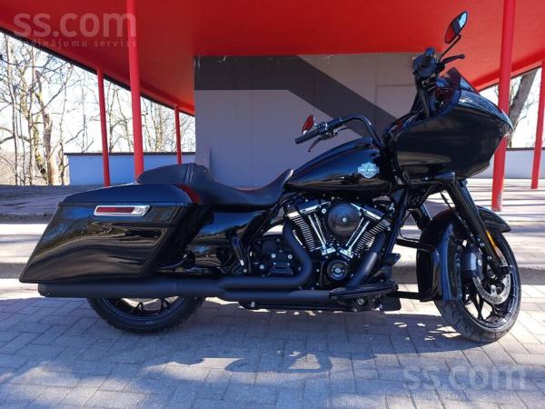 Harley-Davidson Road Glide 2023 Rīga, ar dzinēja tilpumu 1.87 L un nobraukumu 0 tūkst. km par 21499 €, foto 6 vietnē AUTOMOTO.COM.LV