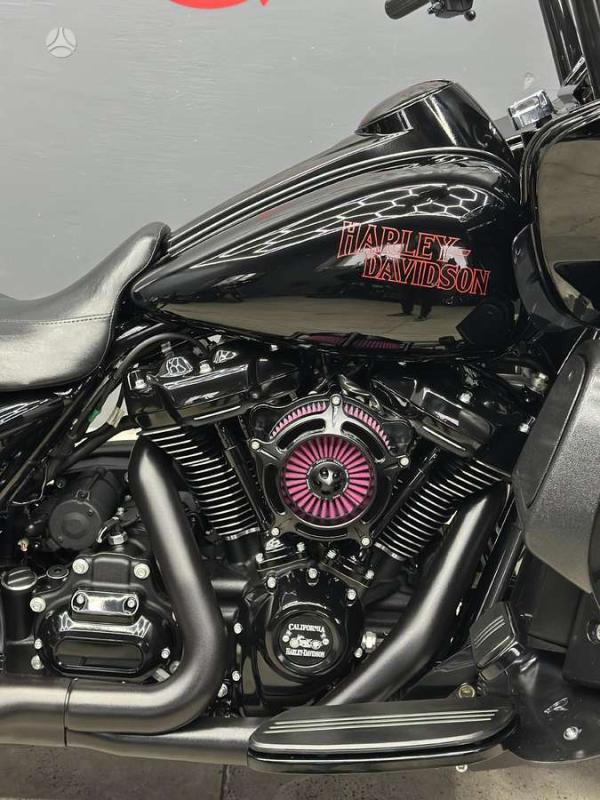Harley-Davidson Road Glide 2023 in Kaunas, with an engine capacity of 1.80 L and mileage of 2 thousand km for 18300 €, photo 11 on AUTOMOTO.COM.LV