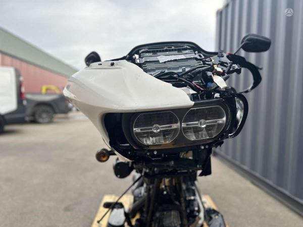 Harley-Davidson Road Glide 2023 Kauņa, ar dzinēja tilpumu 1.92 L un nobraukumu 2 tūkst. km par 12222 €, foto 7 vietnē AUTOMOTO.COM.LV