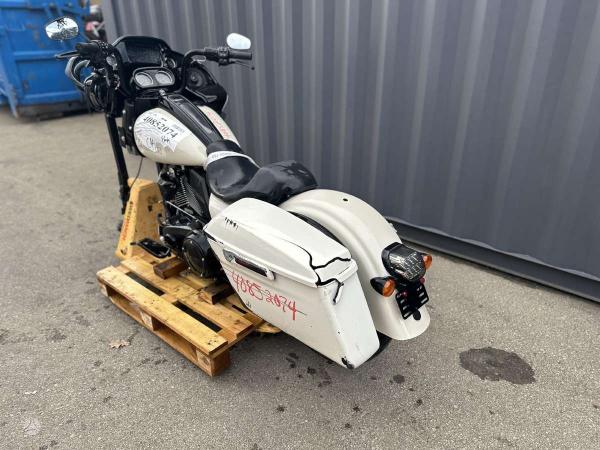 Харли-Девидсон Road Glide 2023 в Каунас, объемом двигателя 1.92 л и пробегом 2 тыс. км за 12222 €, фото 11 на AUTOMOTO.COM.LV