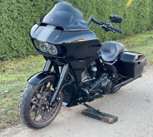 Harley-Davidson Road Glide 2023 Radviliškis, ar dzinēja tilpumu 1.90 L un nobraukumu 189 tūkst. km par 21500 €, foto 12 vietnē AUTOMOTO.COM.LV