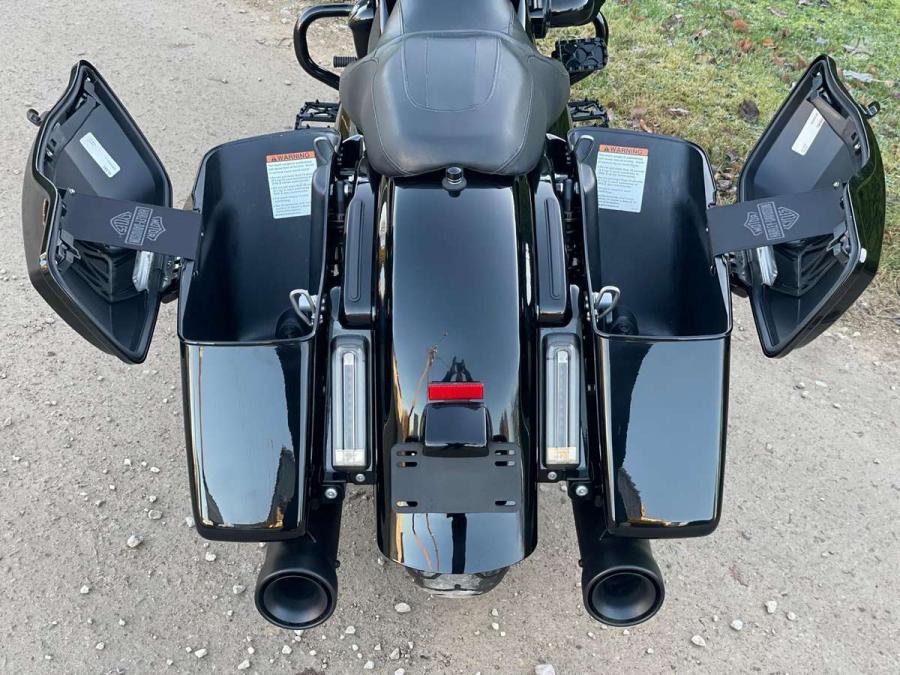 Harley-Davidson Road Glide 2023 Radviliškis, ar dzinēja tilpumu 1.90 L un nobraukumu 189 tūkst. km par 21500 €, foto 21 vietnē AUTOMOTO.COM.LV