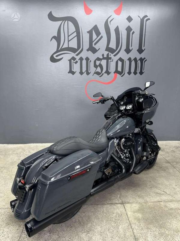 Harley-Davidson Road Glide 2023 Kauņa, ar dzinēja tilpumu 1.76 L un nobraukumu 13 tūkst. km par 17900 €, foto 2 vietnē AUTOMOTO.COM.LV