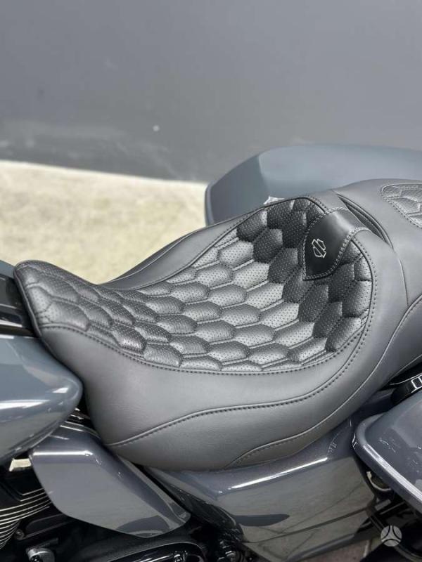 Harley-Davidson Road Glide 2023 Kauņa, ar dzinēja tilpumu 1.76 L un nobraukumu 13 tūkst. km par 17900 €, foto 7 vietnē AUTOMOTO.COM.LV