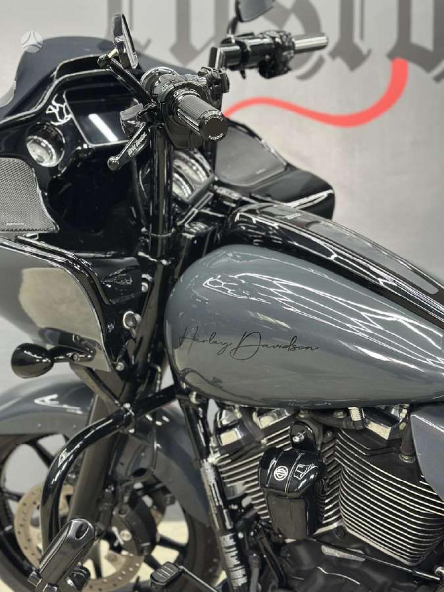 Harley-Davidson Road Glide 2023 Kauņa, ar dzinēja tilpumu 1.76 L un nobraukumu 13 tūkst. km par 17900 €, foto 11 vietnē AUTOMOTO.COM.LV