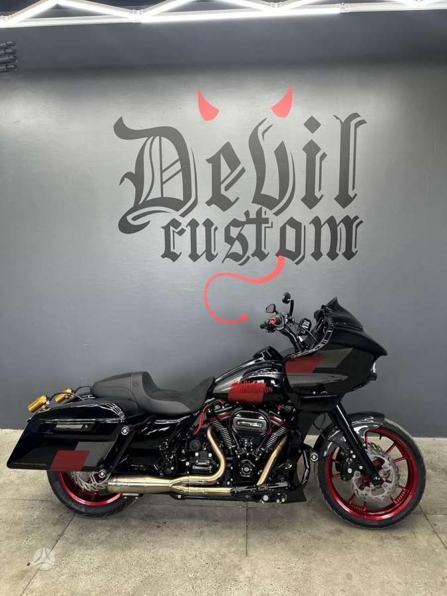 Harley-Davidson Road Glide 2023 Kauņa, ar dzinēja tilpumu 1.80 L un nobraukumu 6 tūkst. km par 23595 €, foto 3 vietnē AUTOMOTO.COM.LV