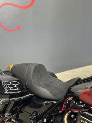 Harley-Davidson Road Glide 2023 Kauņa, ar dzinēja tilpumu 1.80 L un nobraukumu 6 tūkst. km par 23595 €, foto 11 vietnē AUTOMOTO.COM.LV