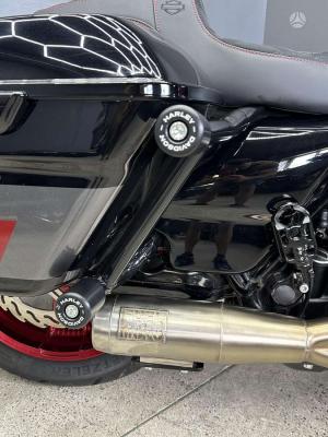 Harley-Davidson Road Glide 2023 Kauņa, ar dzinēja tilpumu 1.80 L un nobraukumu 6 tūkst. km par 23595 €, foto 14 vietnē AUTOMOTO.COM.LV